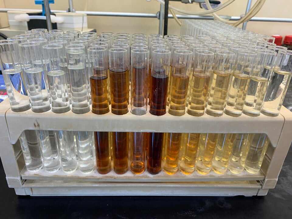 Organic chemistry doesn’t usually yield the most pretty looking colors ...